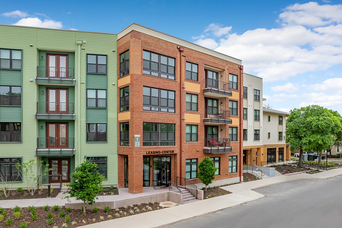 100 Labor - Alamo Architects