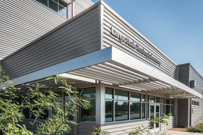UTSA Large Scale Testing Laboratory - Alamo Architects